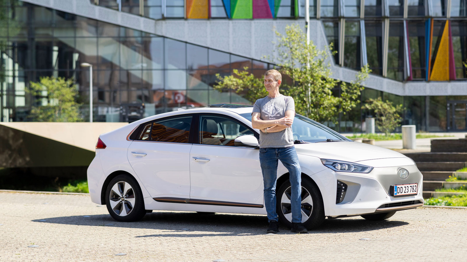 Hvor længe holder batteriet i en elbil? | Hyundai Danmark